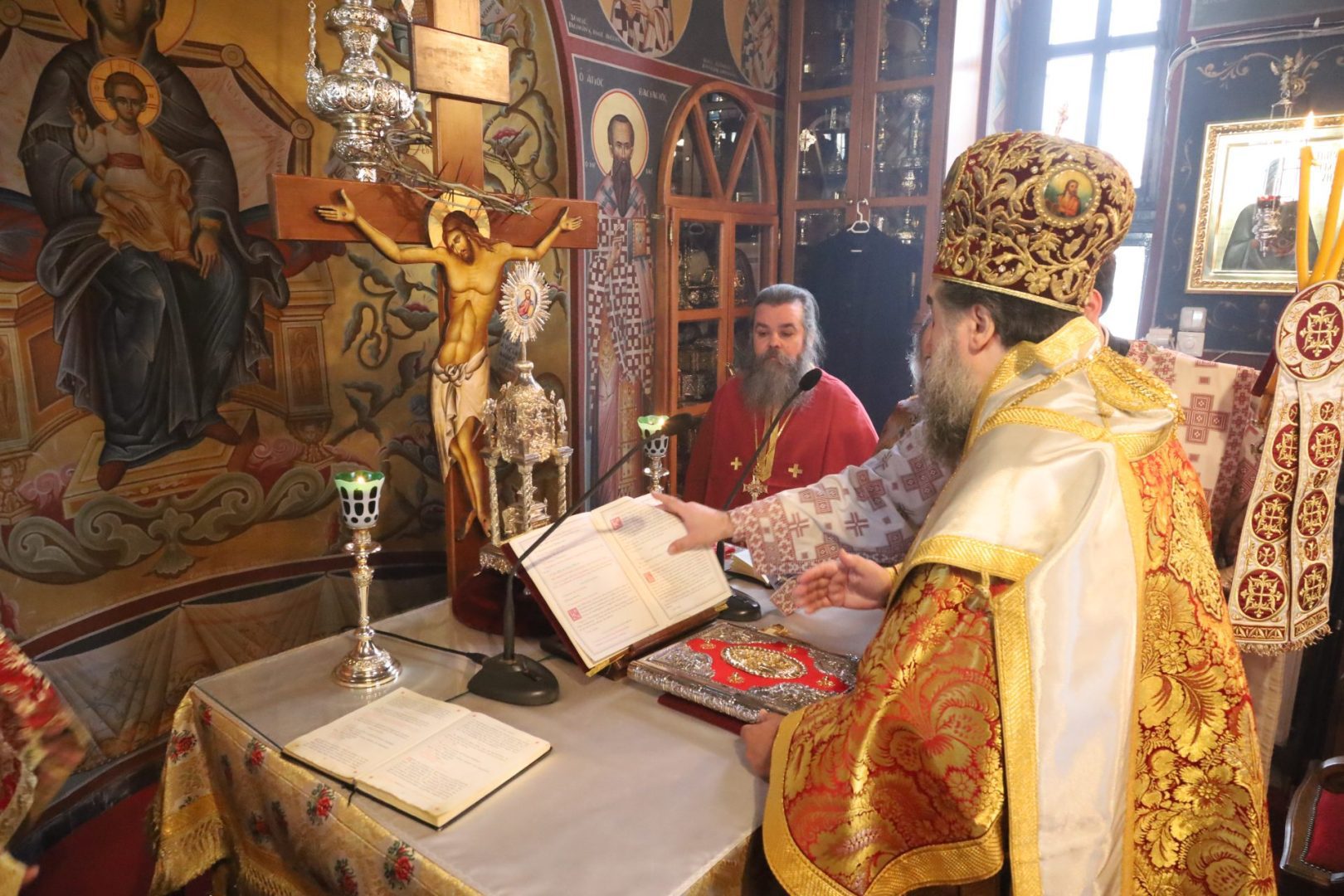 Σερρών Θεολόγος: «Το μέτρο της θείας αγάπης, ο Σταυρός του Χριστού ...